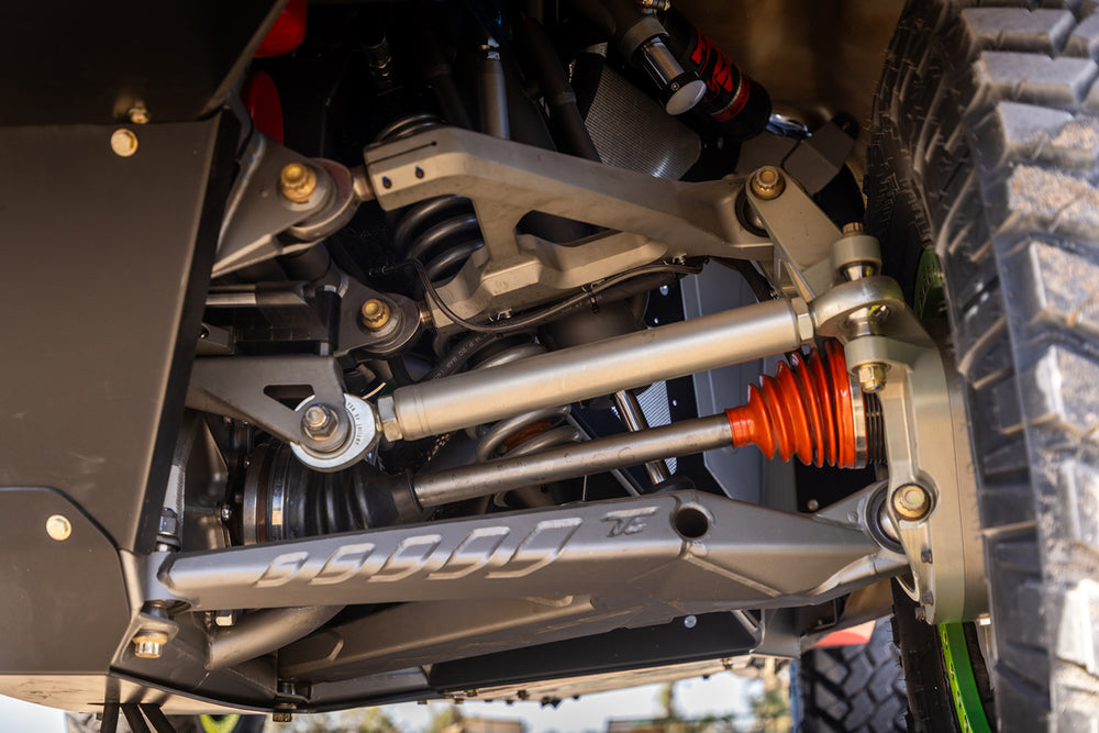 Introducing El Bandito: 1,000 Horsepower Ford Bronco Baja Runner